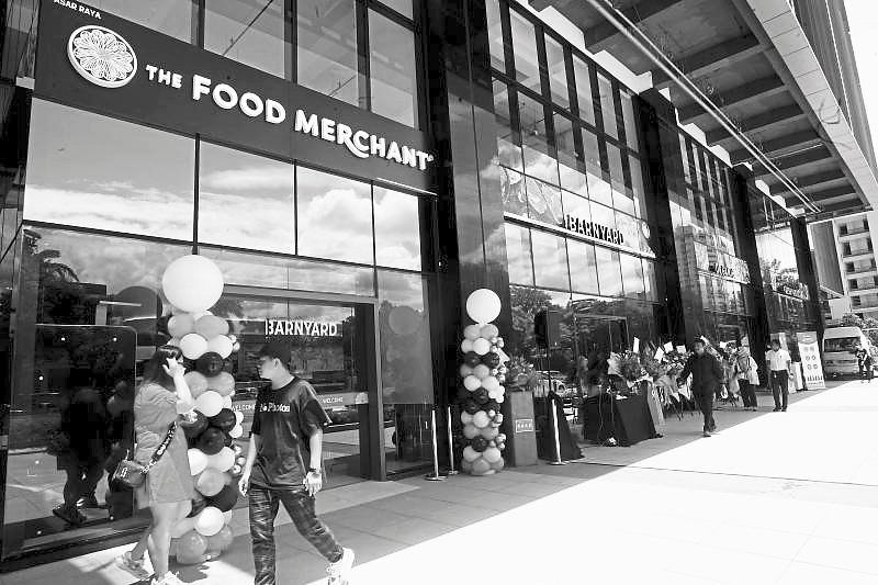 TREND-SETTING PREMIUM GROCER OPENS SECOND OUTLET | The Star