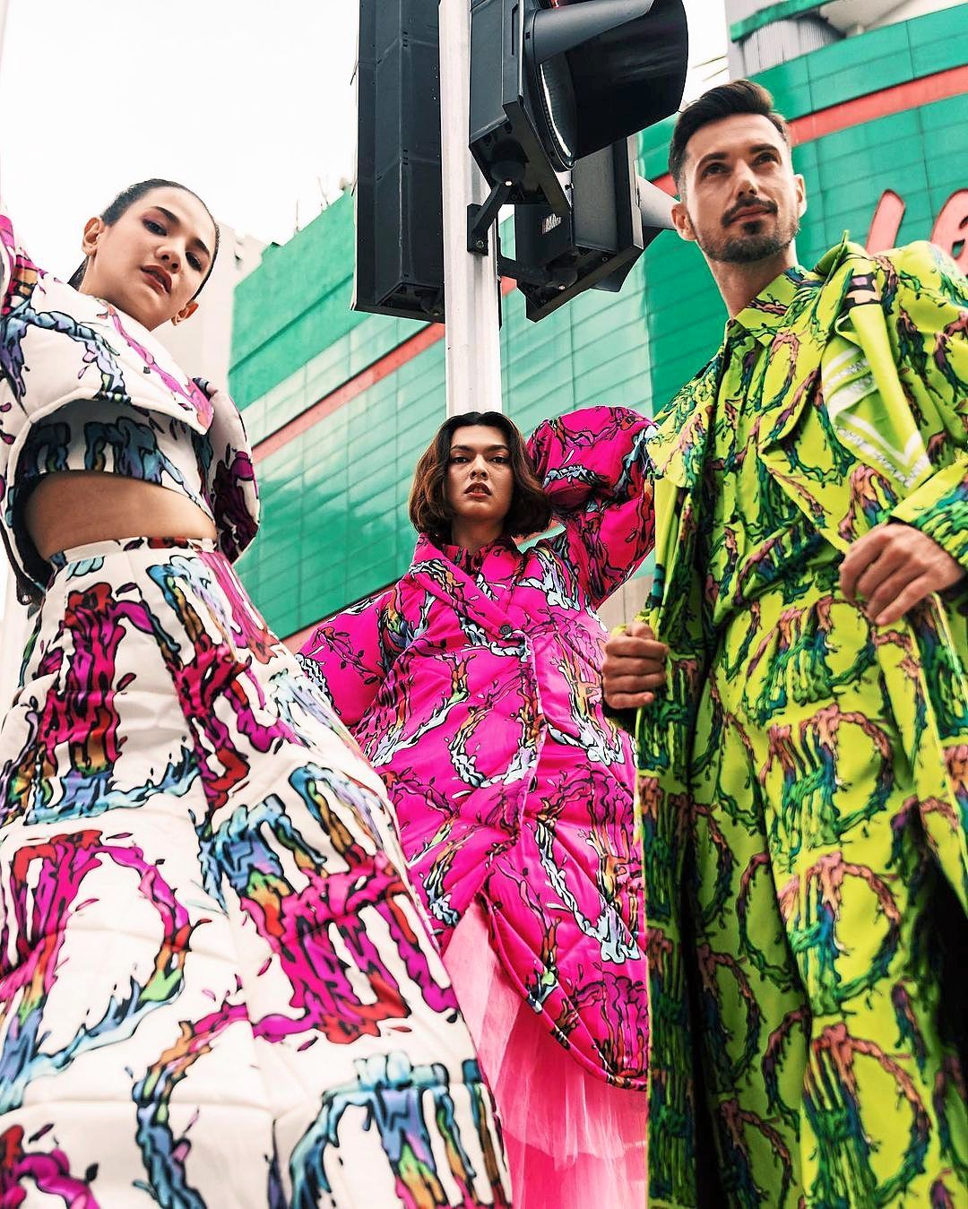 Fashion in the digital age: Going beyond boutiques and ecommerce sites ...