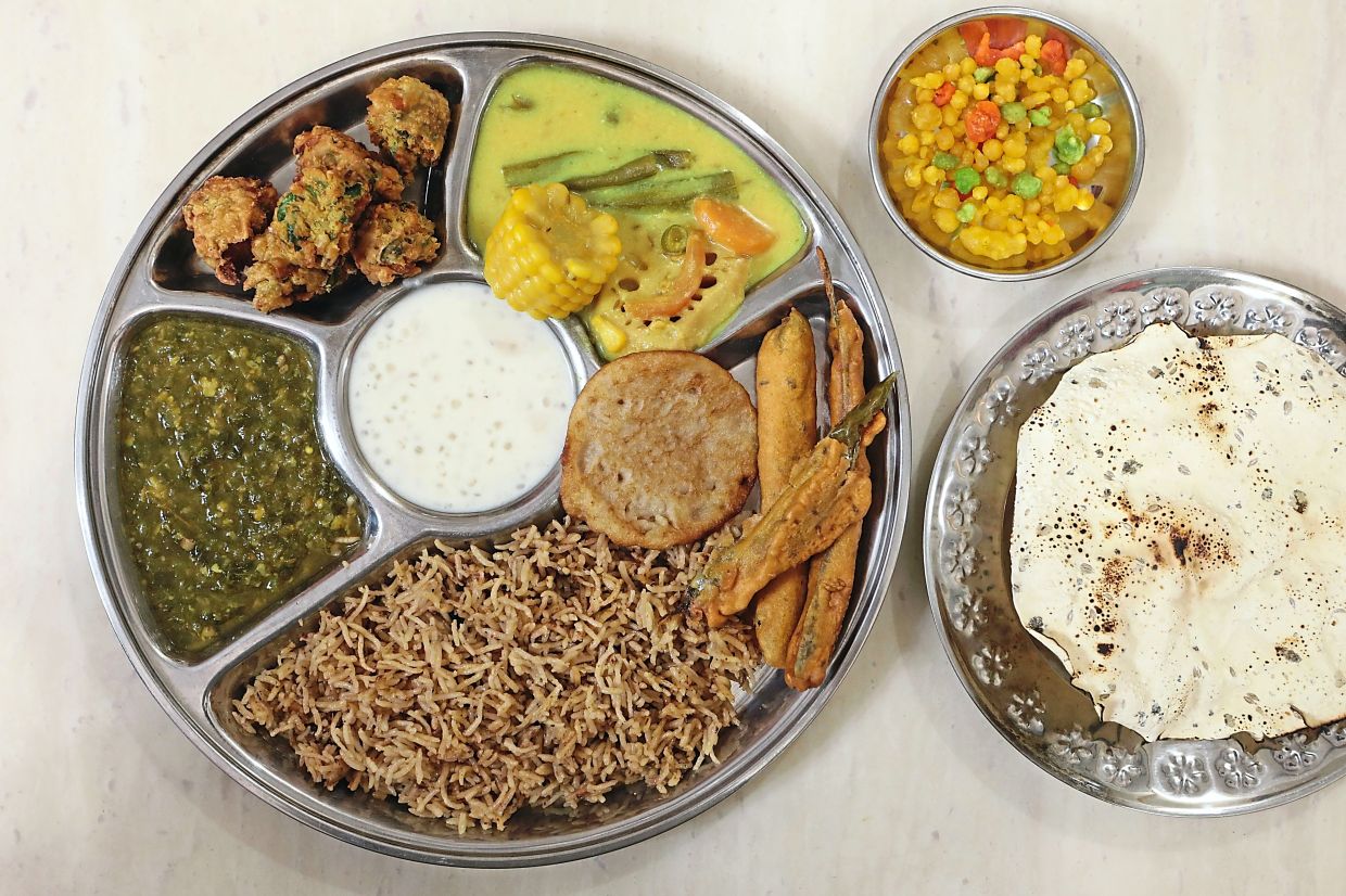 Malaysian Sindhi community celebrate Dyari with prayers and traditional ...