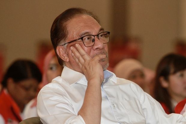 Anwar takes his greatest risk | The Star
