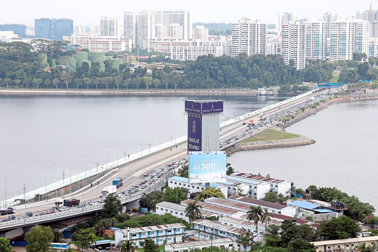 Be ready for returning Malaysians at border, say voters | The Star