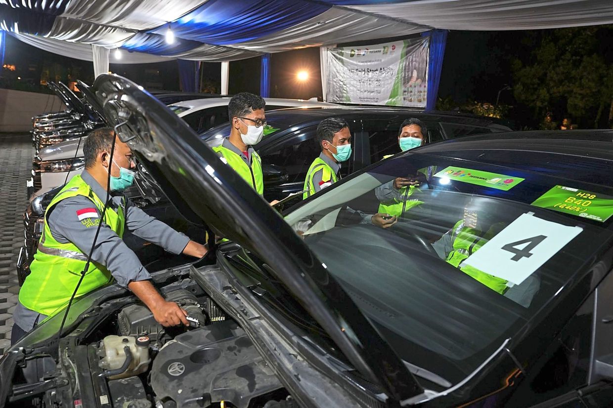 Hitting the high roads to test run cars on biofuel | The Star