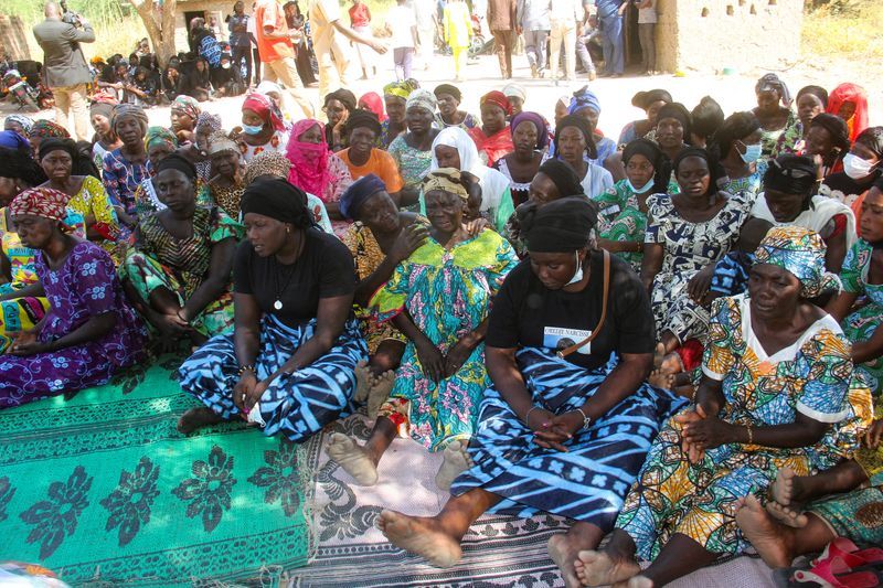 Families bury victims of Chad pro-democracy protests | The Star