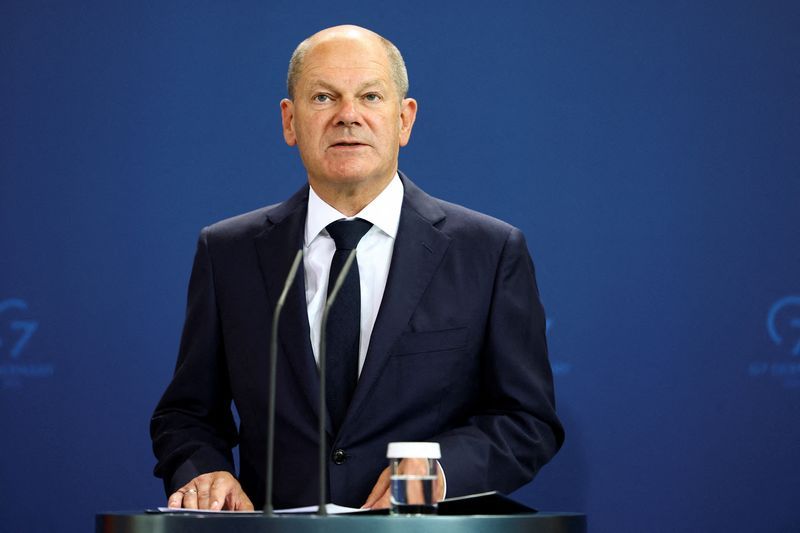 Scholz questions climate protests after Berlin traffic accident | The Star