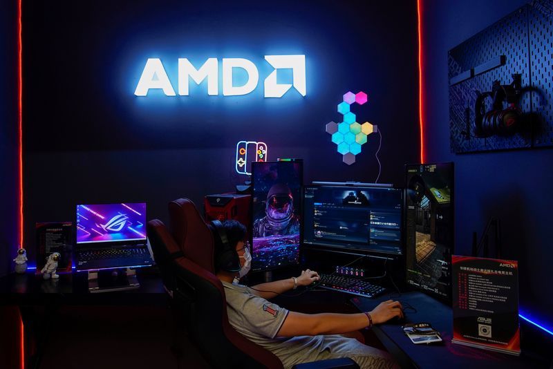 Big slump in PC market slump deepens, hurts AMD revenue | The Star