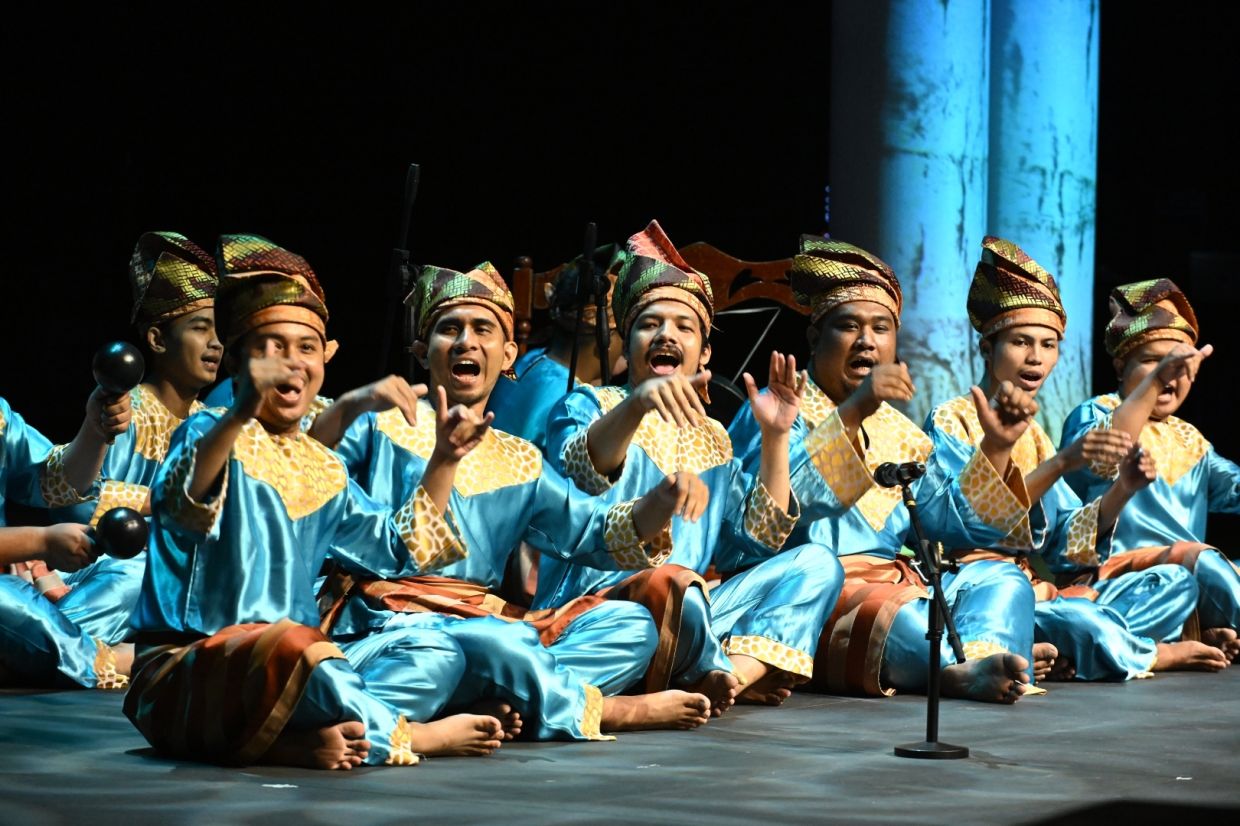 Multimedia 'dikir barat' show in KL maps future routes for old world ...