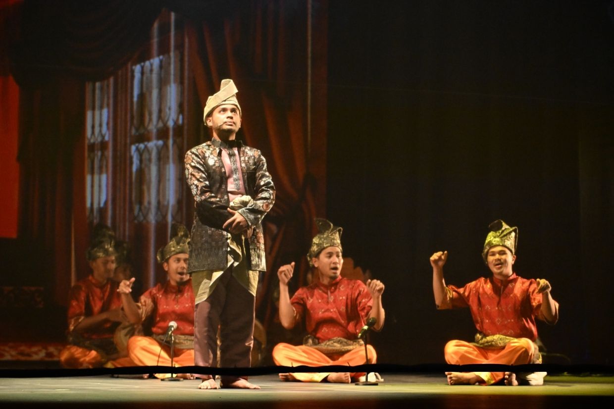 Multimedia 'dikir barat' show in KL maps future routes for old world ...