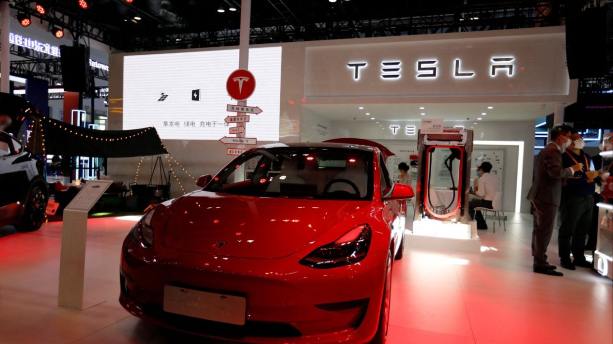 Tesla steals the limelight at the Shanghai trade expo, proving ‘Chinese ...
