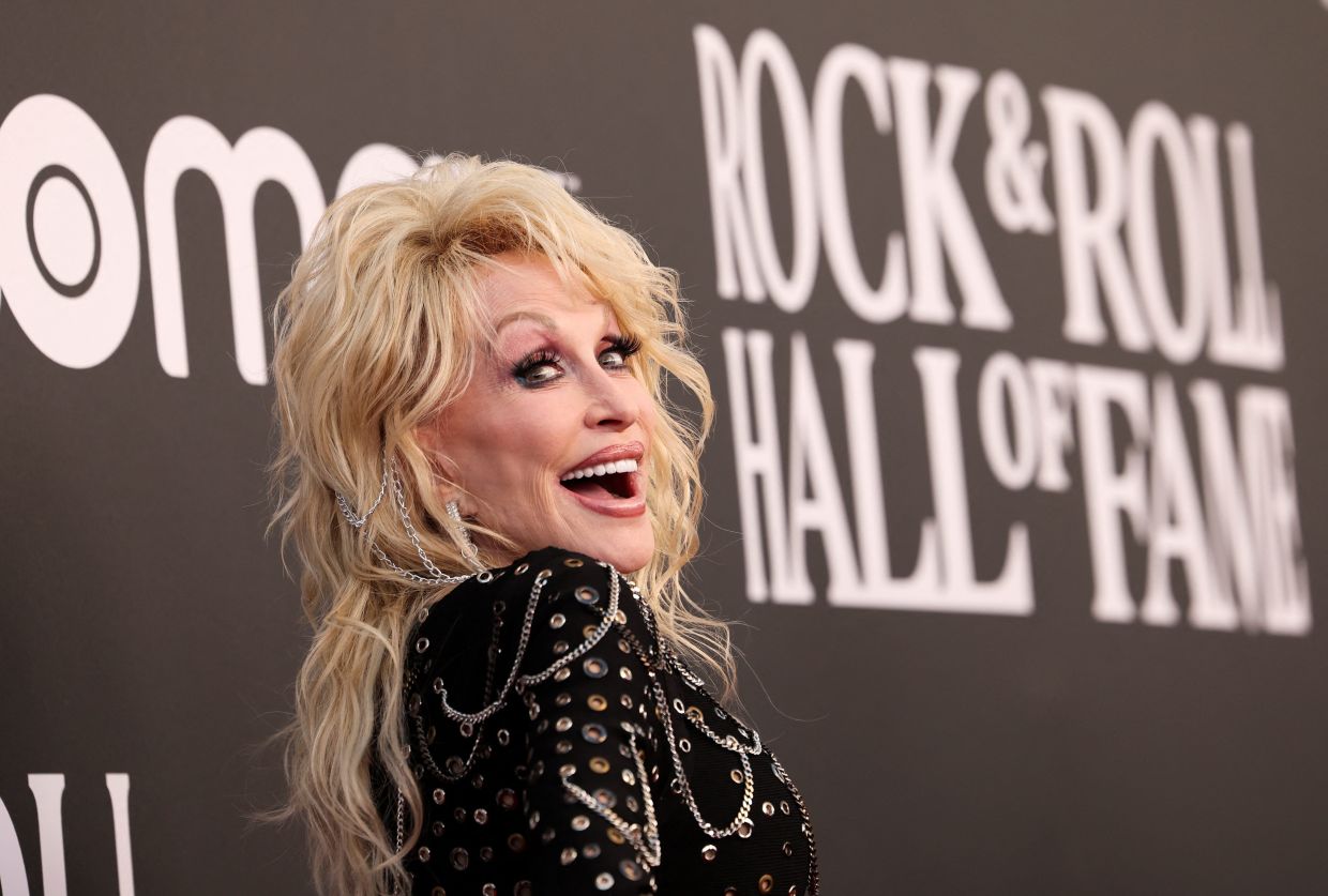 Dolly Parton joins Rock Hall of Fame: 'I'm a rock star now!' | The Star