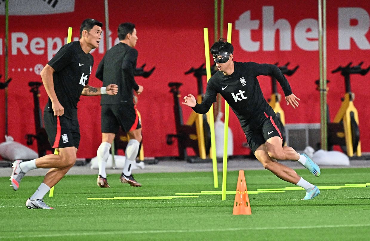 Football: Masked crusader | The Star