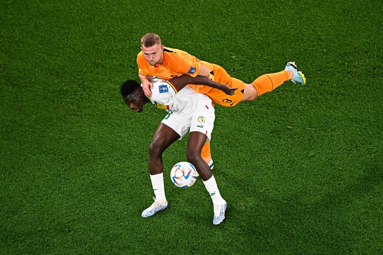Football: Skipper Koulibaly challenges younger teammates to step up ...