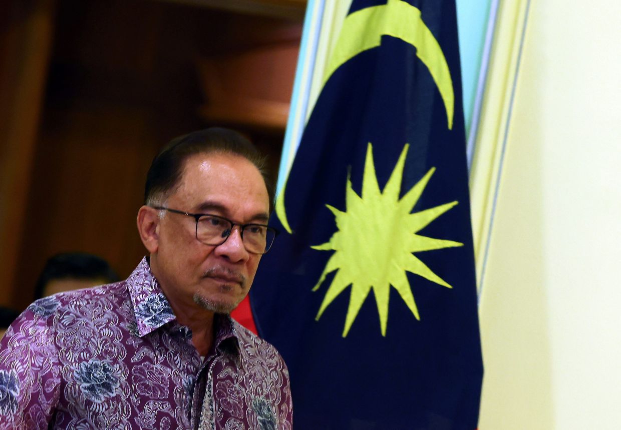 More congratulatory messages for Anwar, including from Arab diplomats ...