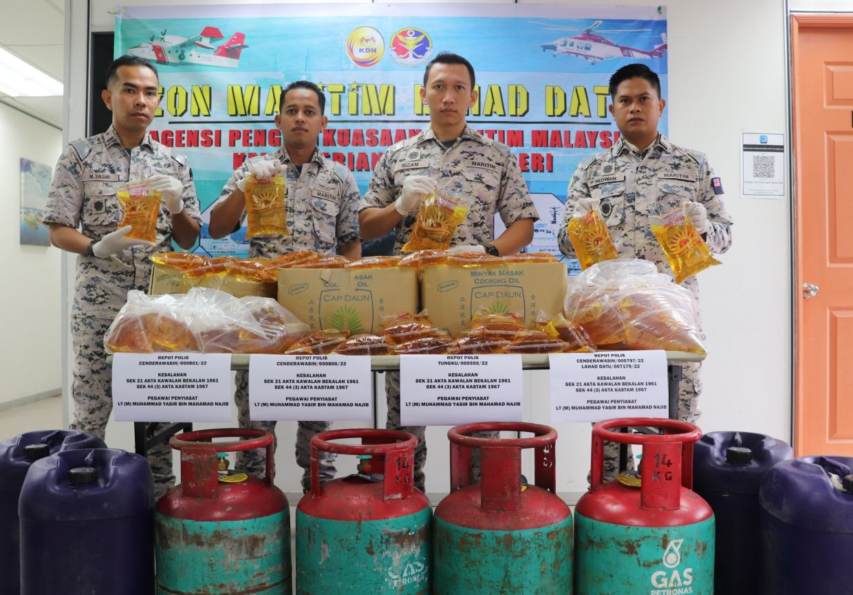 Smugglers nabbed after high-speed chase in Lahad Datu waters | The Star