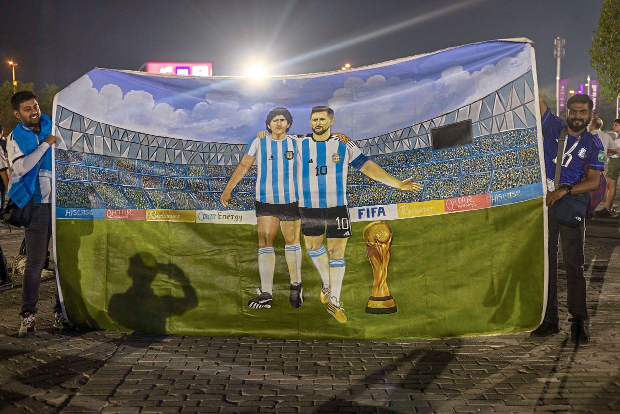 Football: Massive support for Messi | The Star