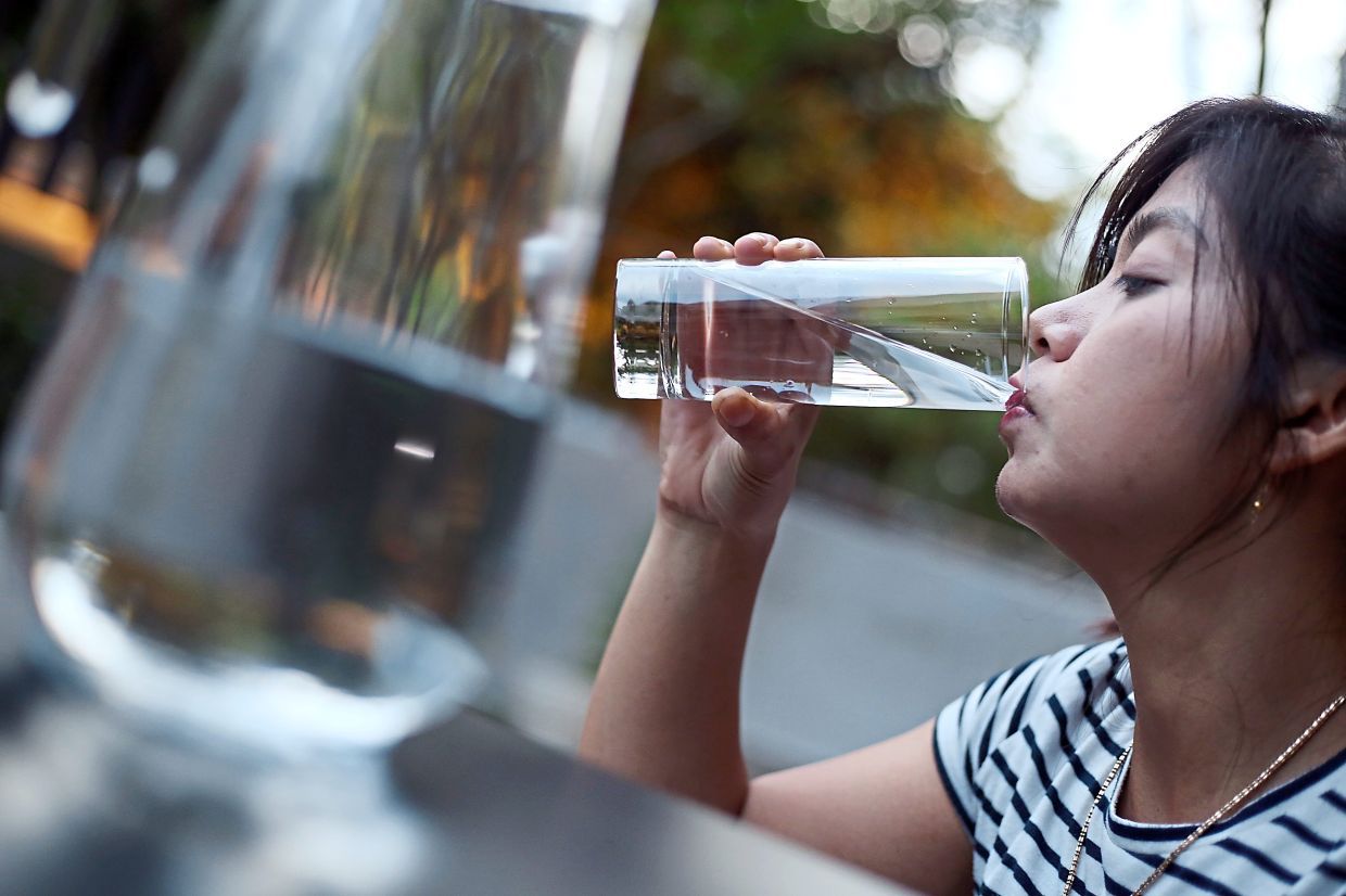 Drinking more water, and other habits that can strengthen your immune ...