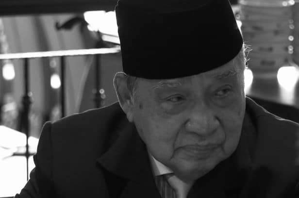 Anwar conveys condolences to Muhyiddin and family | The Star