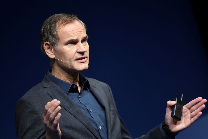 Volkswagen CEO to present software 'reality check' to board on Dec 15 ...