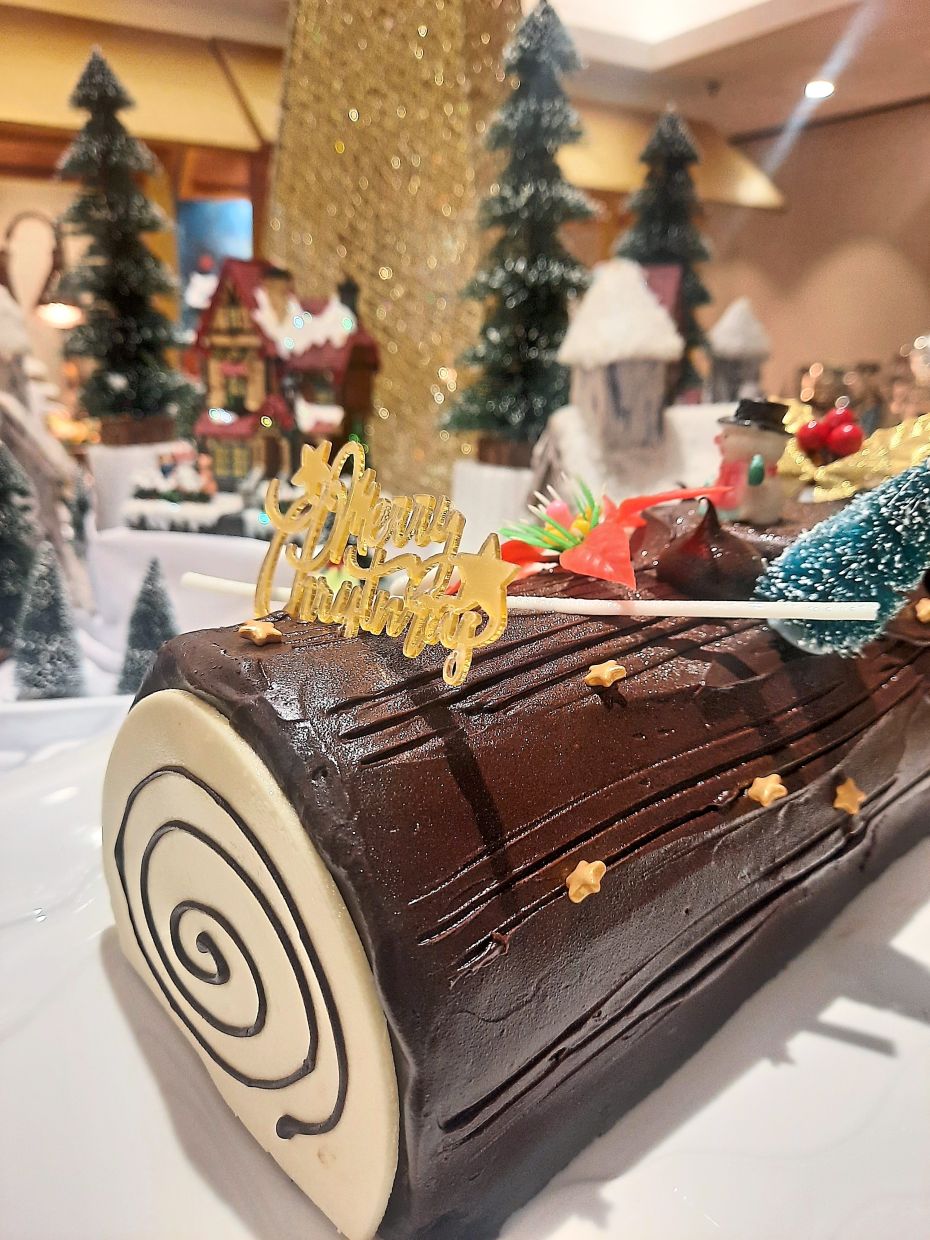 Festive buffets fill December | The Star