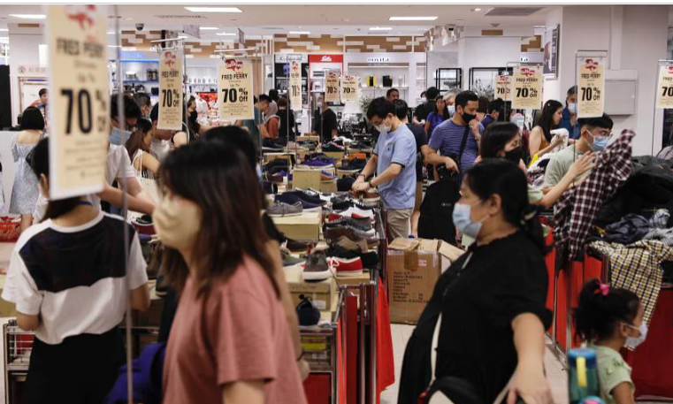 Consumer spending in 4Q to be resilient on pent-up demand | The Star