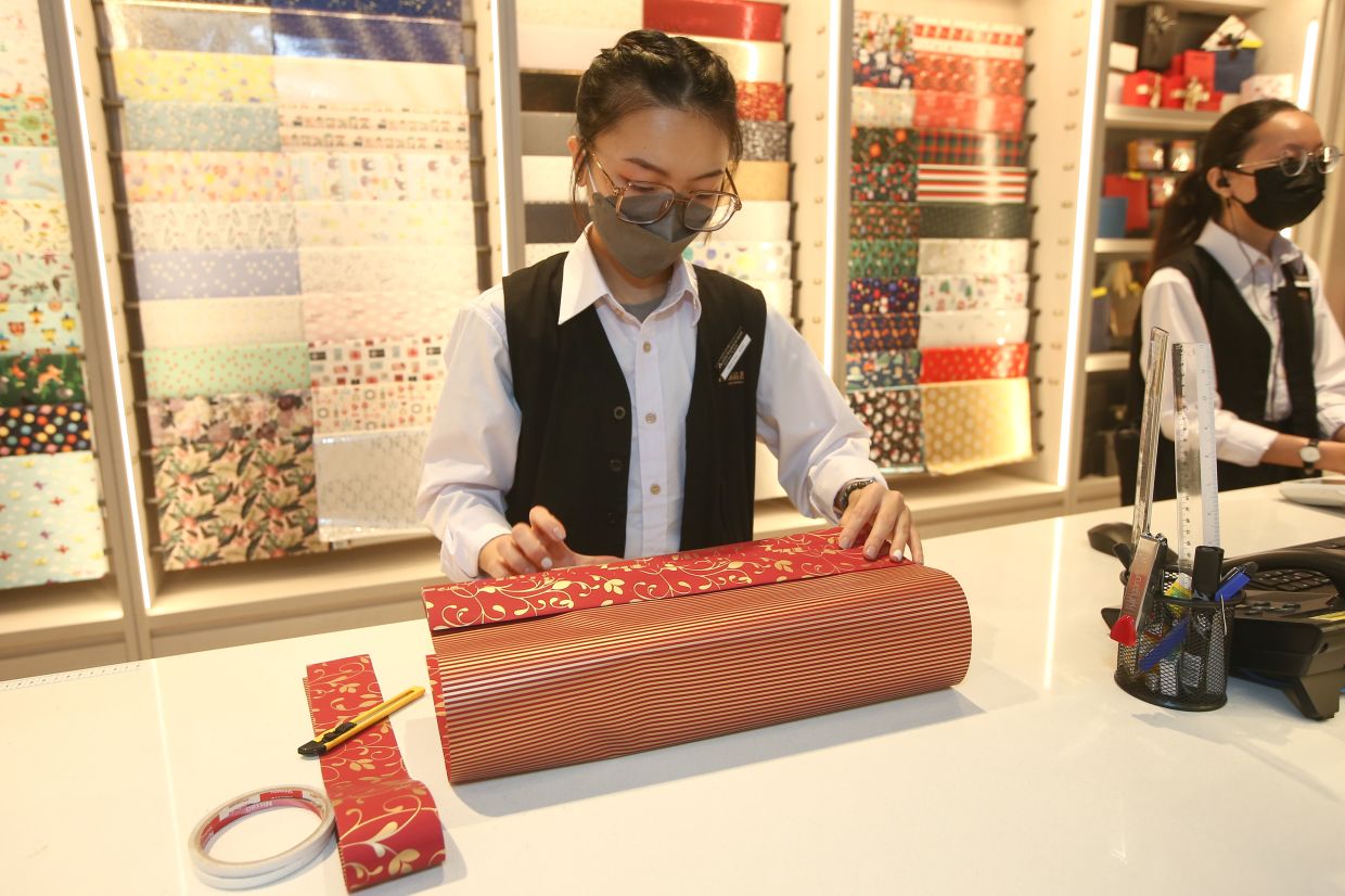 Sneak preview of mega bookstore Eslite Spectrum KL, which opens on Dec ...