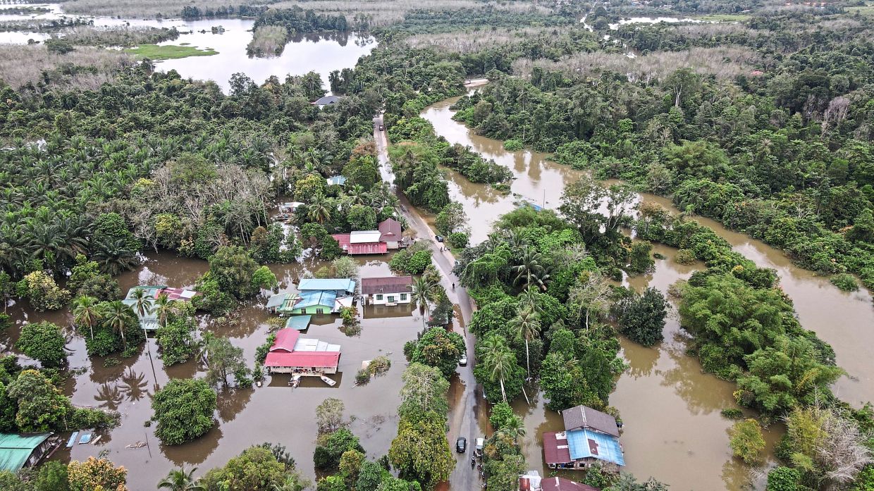 Over 2,000 flood evacuees still at relief centres | The Star