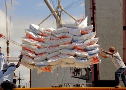 Indonesia starts rice import from Asean neighbours Vietnam and Thailand ...