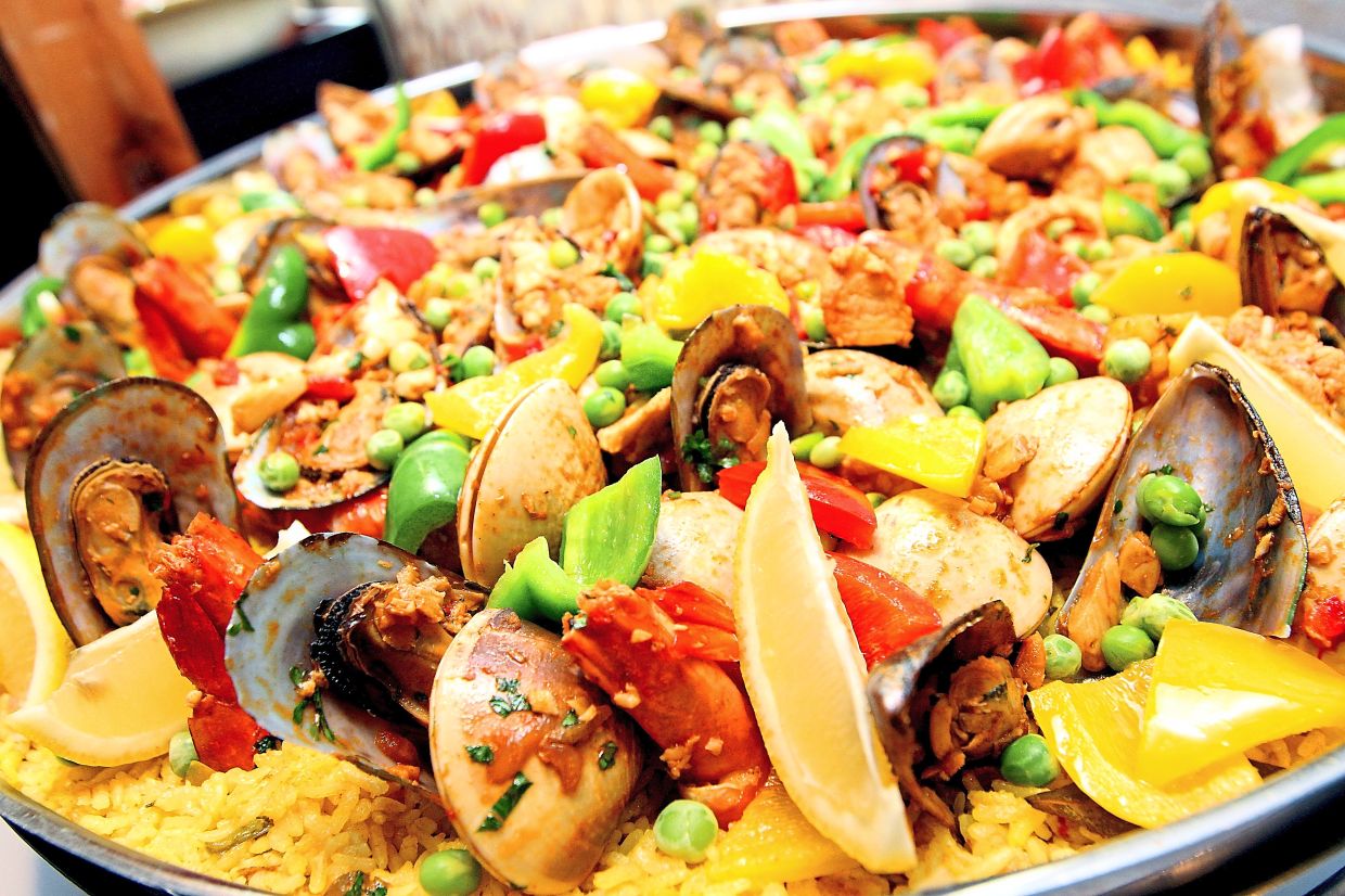 Festive buffets with unique touch to win over diners | The Star