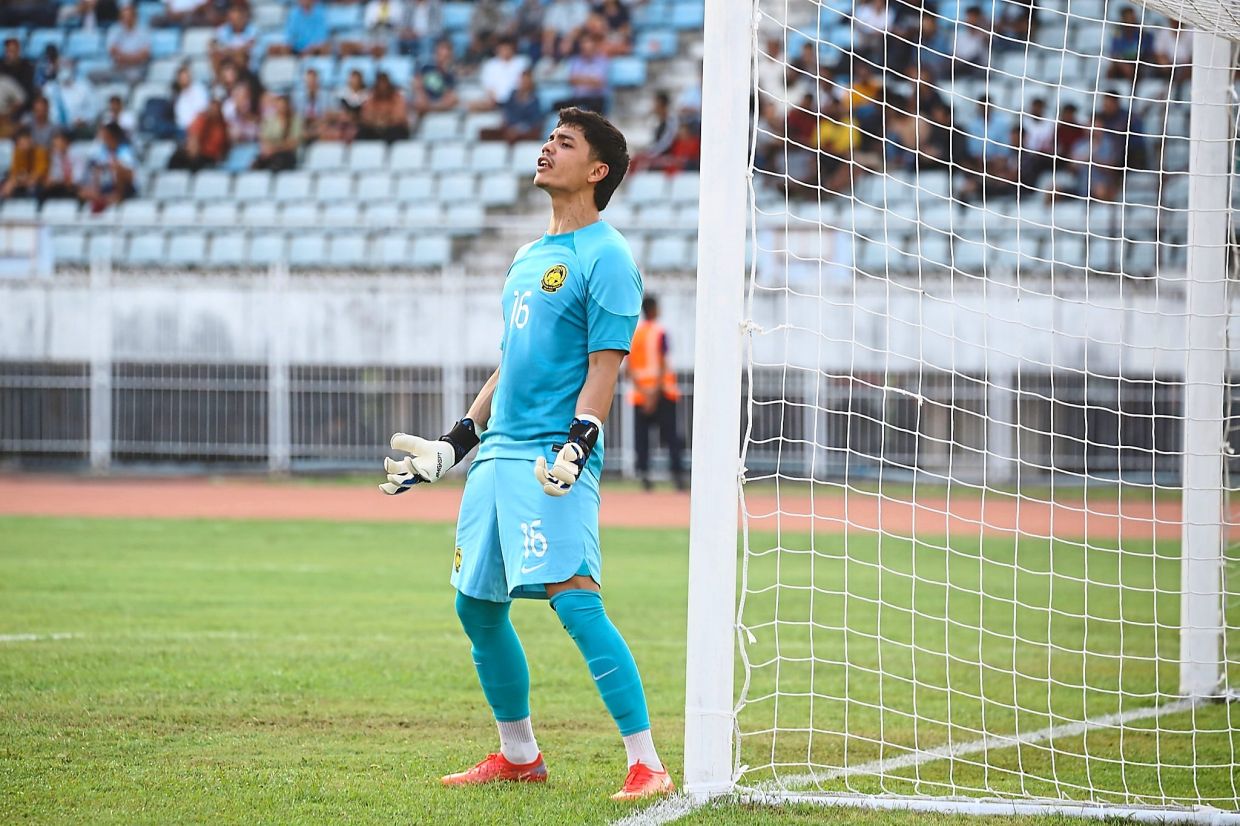 Football: Devan not pressing panic button with duo’s exit | The Star