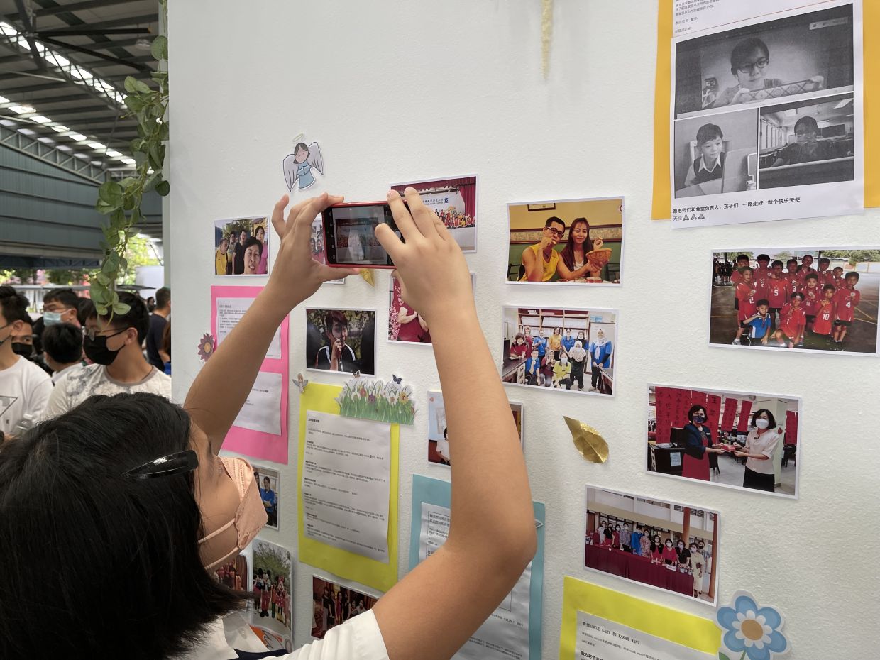 Sombre affair at SJKC Mun Choong in memory of Batang Kali landslide ...