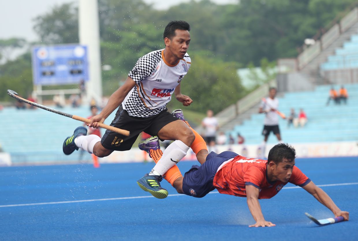 Hockey: Arul urges veteran Faizal to raise his game at World Cup | The Star