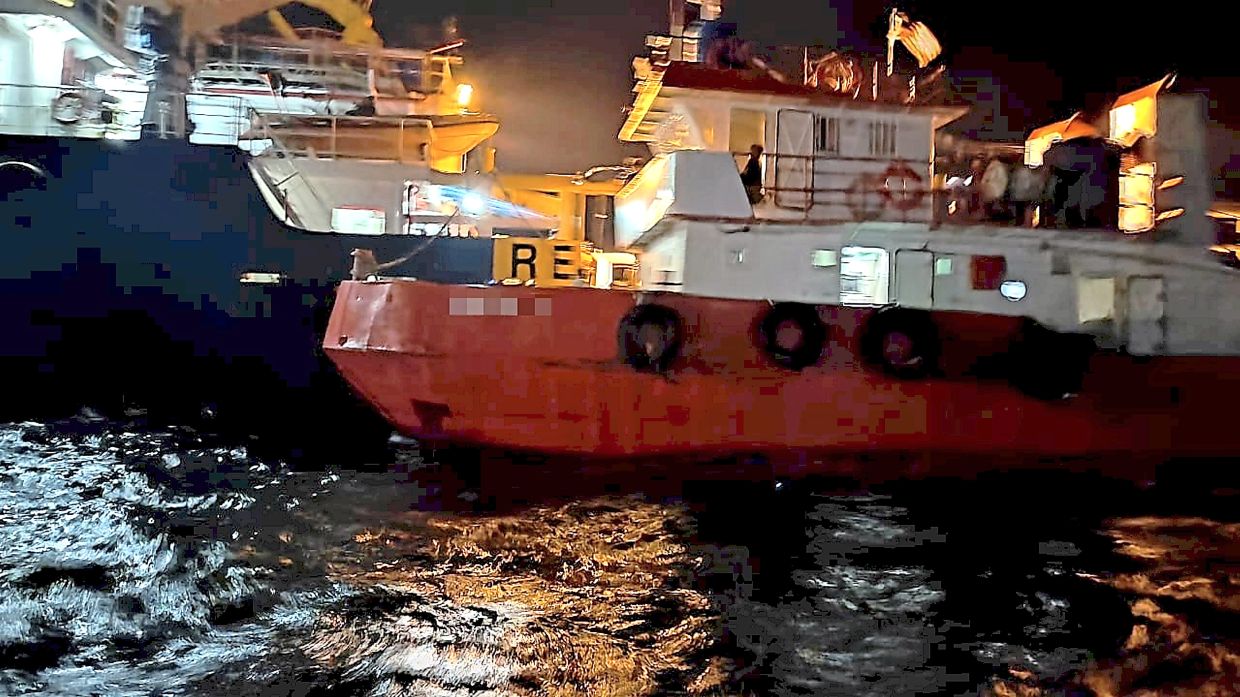 Boats seized over fuel smuggling off Labuan waters | The Star