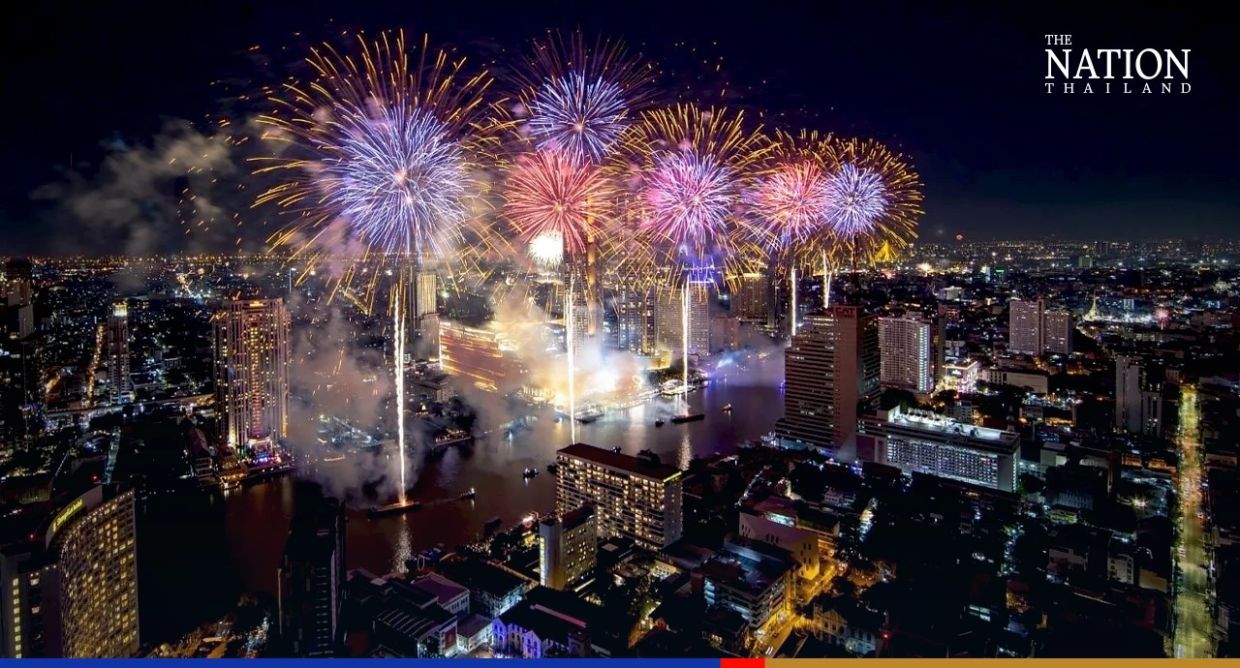 Bangkok welcomes 2023 with fantastic fireworks over the Chao Phraya ...