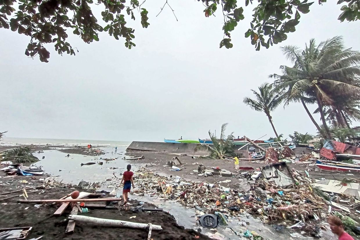 Christmas floods death toll hits 51 | The Star