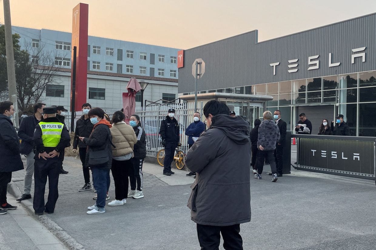 Tesla faces protests in China from owners unhappy over price cuts | The ...