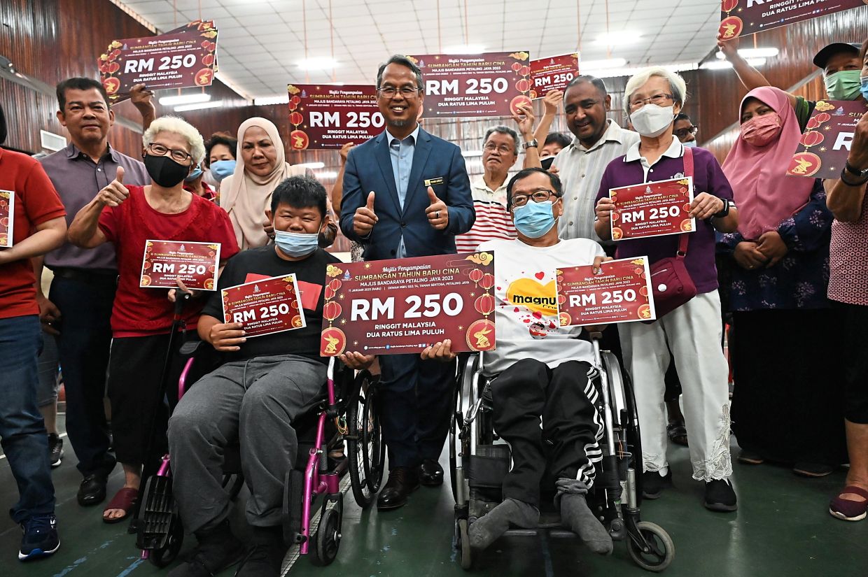 Mayor: 90sen charge stays for foreigners using PJ City Bus | The Star