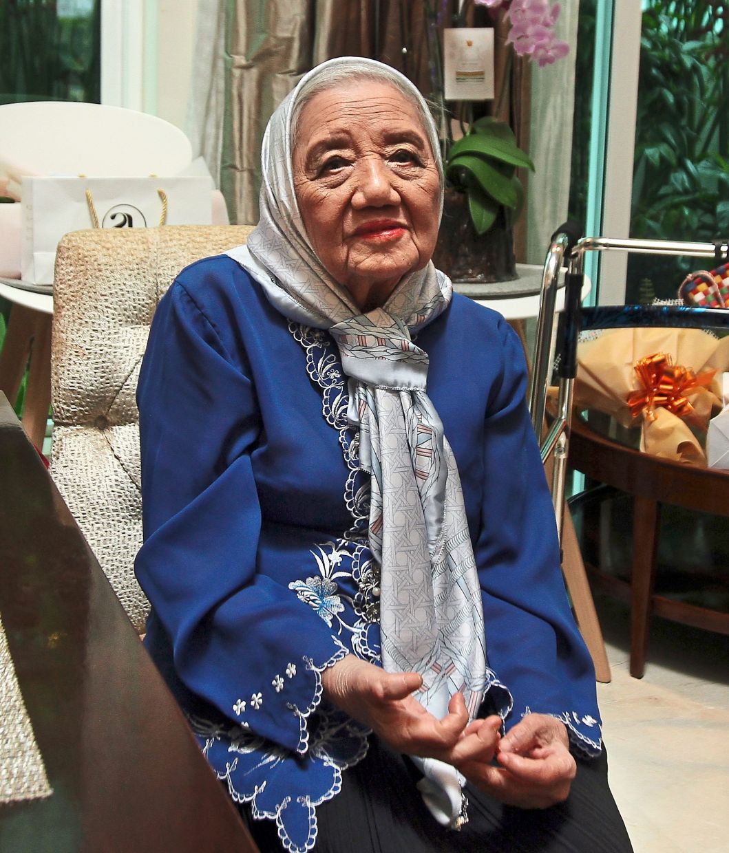 Chef Wan bids mother final farewell | The Star