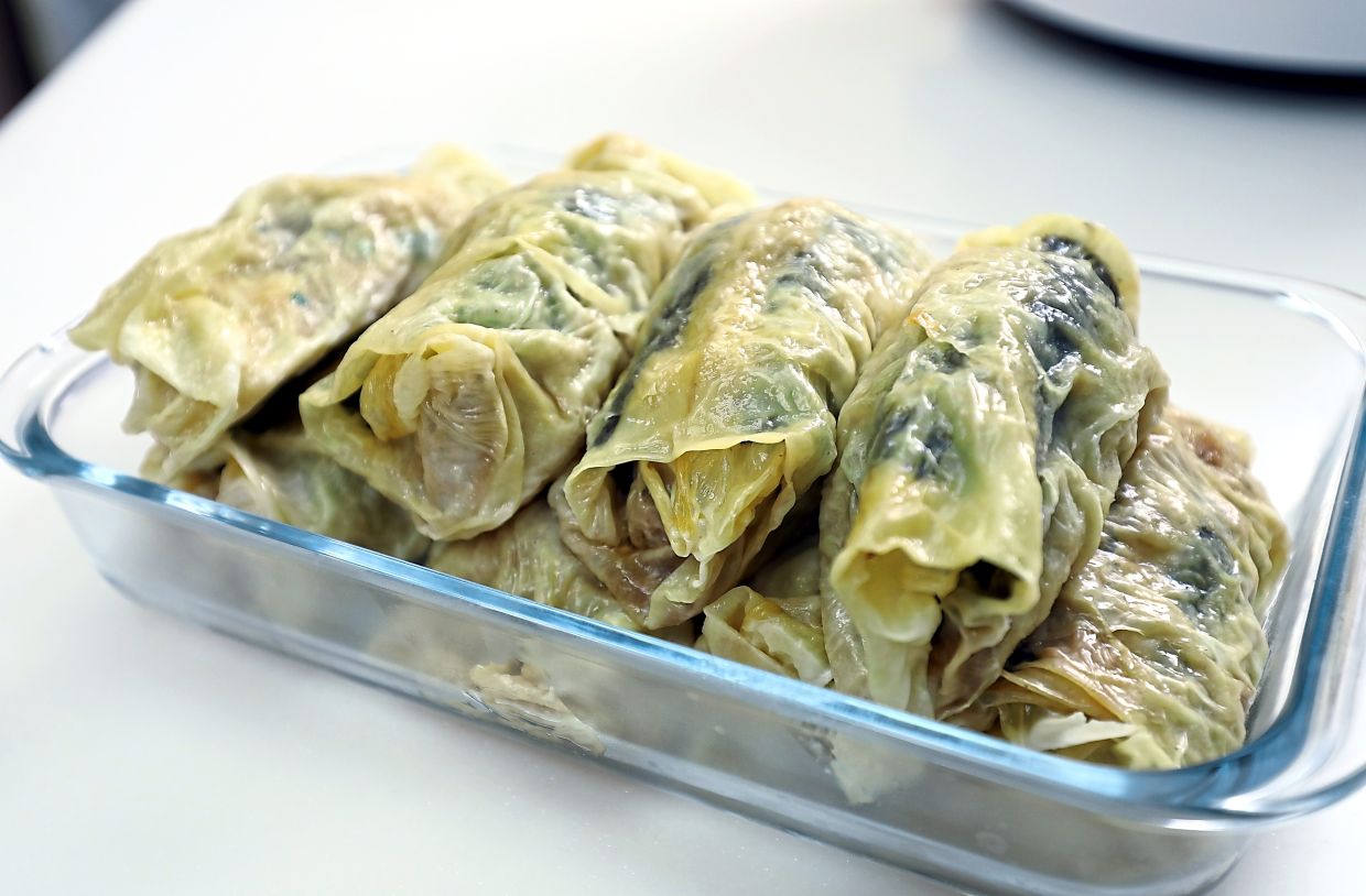 Golden roulade for festive meal | The Star