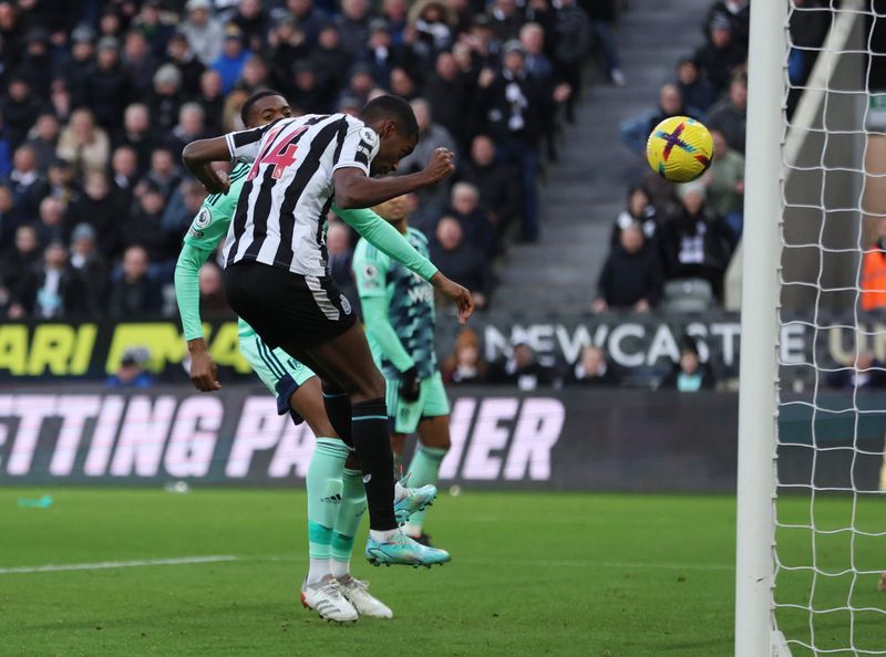 Football: Soccer-Isak earns Newcastle last-gasp win over Fulham after ...