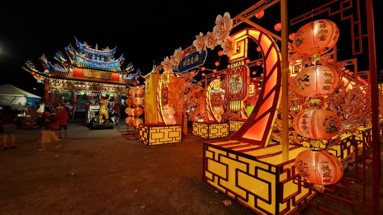 Colours of CNY back at Machap Baru New Village | The Star