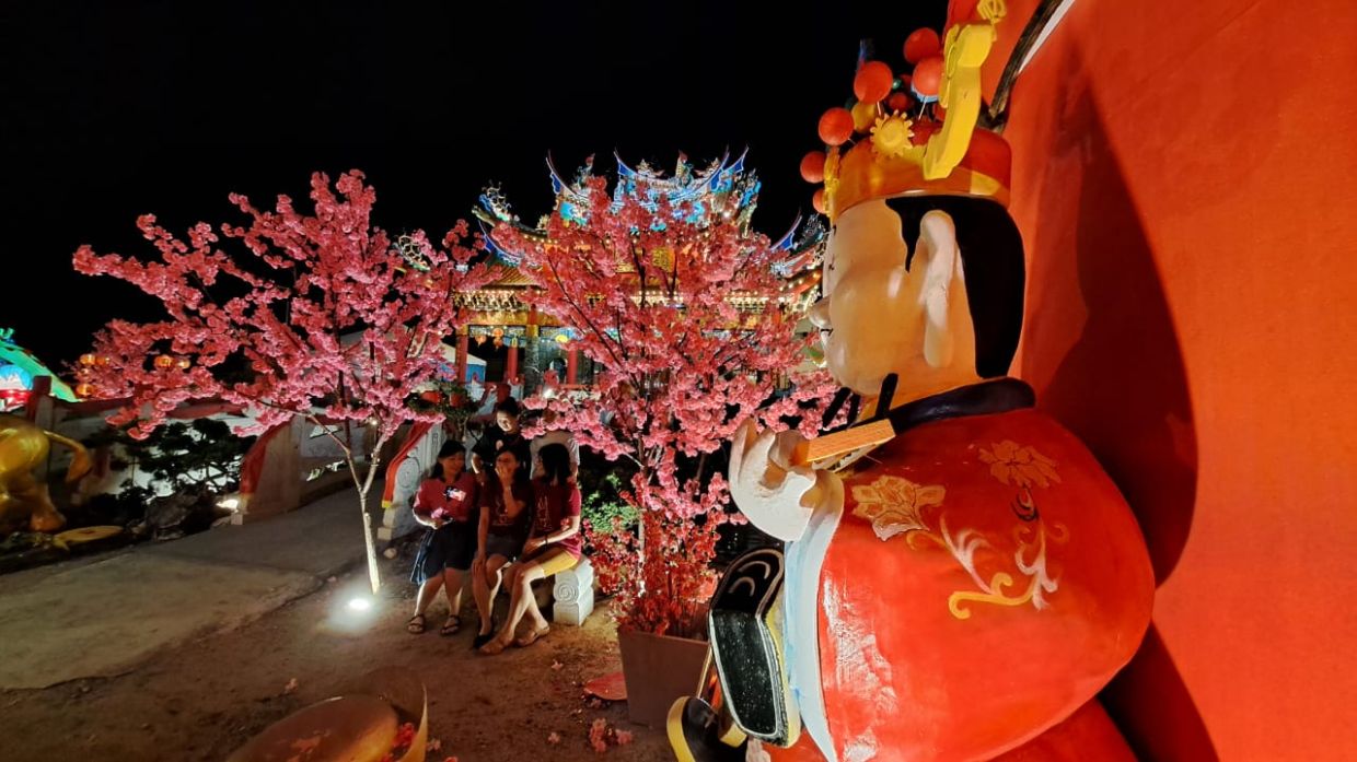 Colours of CNY back at Machap Baru New Village | The Star