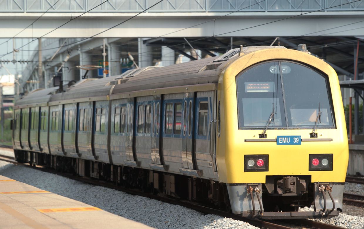 KTM Komuter to offer more train services to Batu Caves from Feb 4-6 for ...