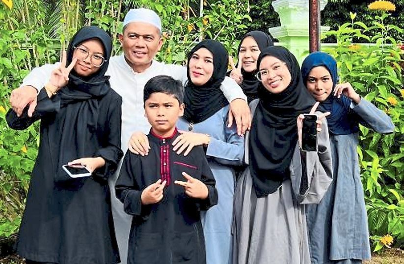 Family pays tribute to frontliners who saved their lives | The Star