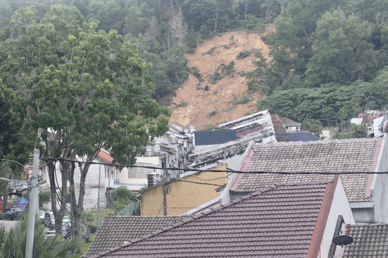 Evacuated Taman Bukit Permai 2 residents to get compassionate aid from ...