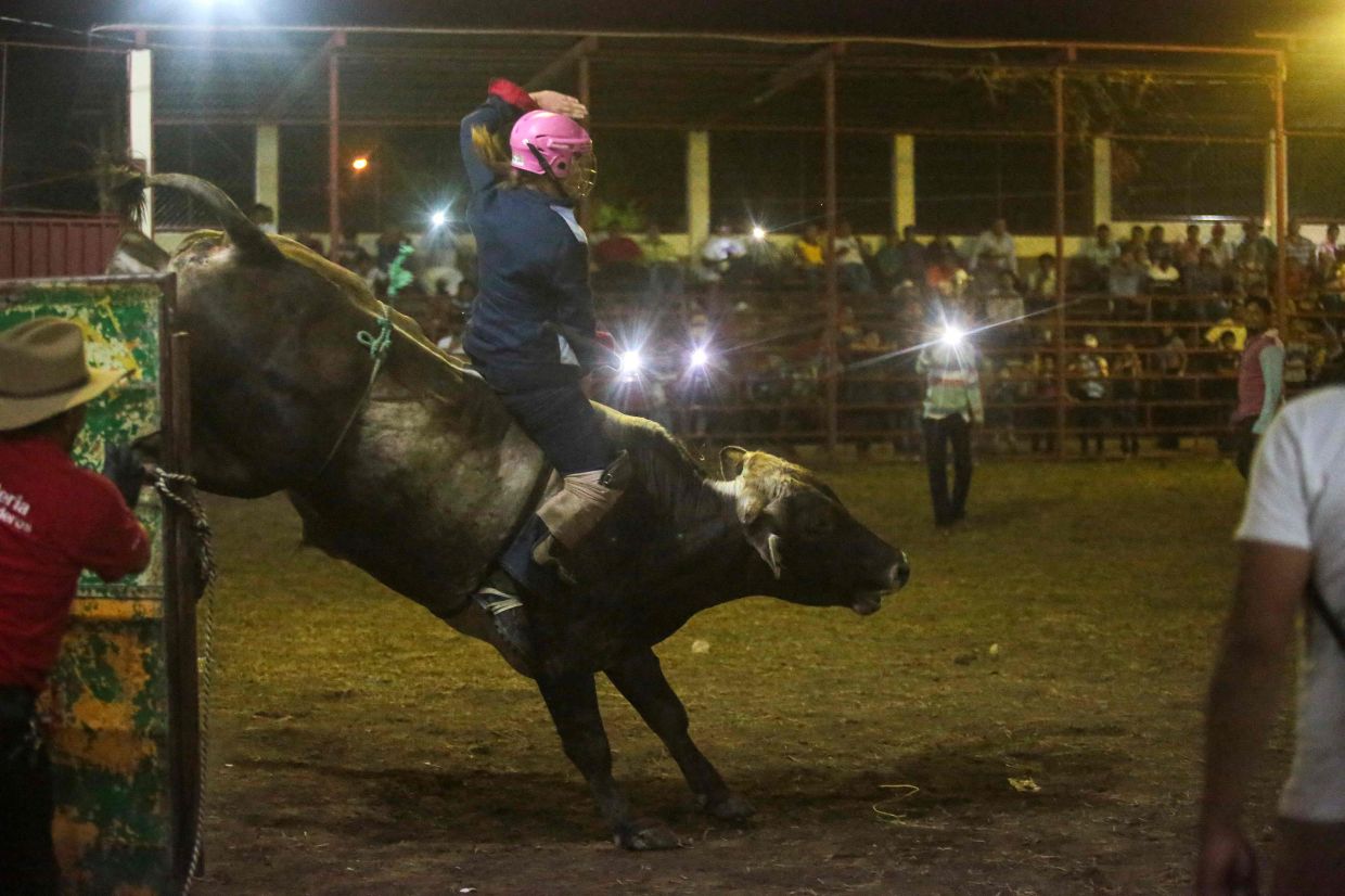 Women bull riders buck tradition in macho Nicaragua | The Star