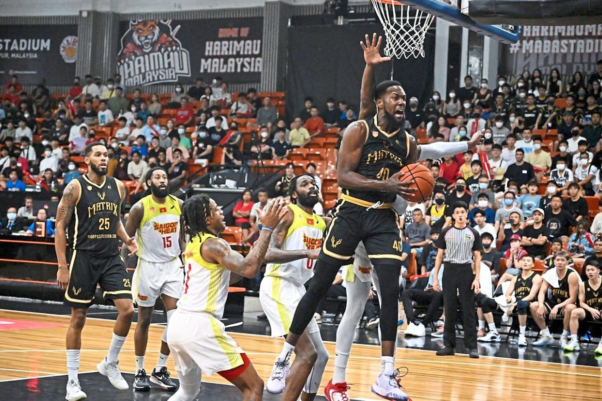 Basketball: Glass shines for Matrix with player of week award | The Star