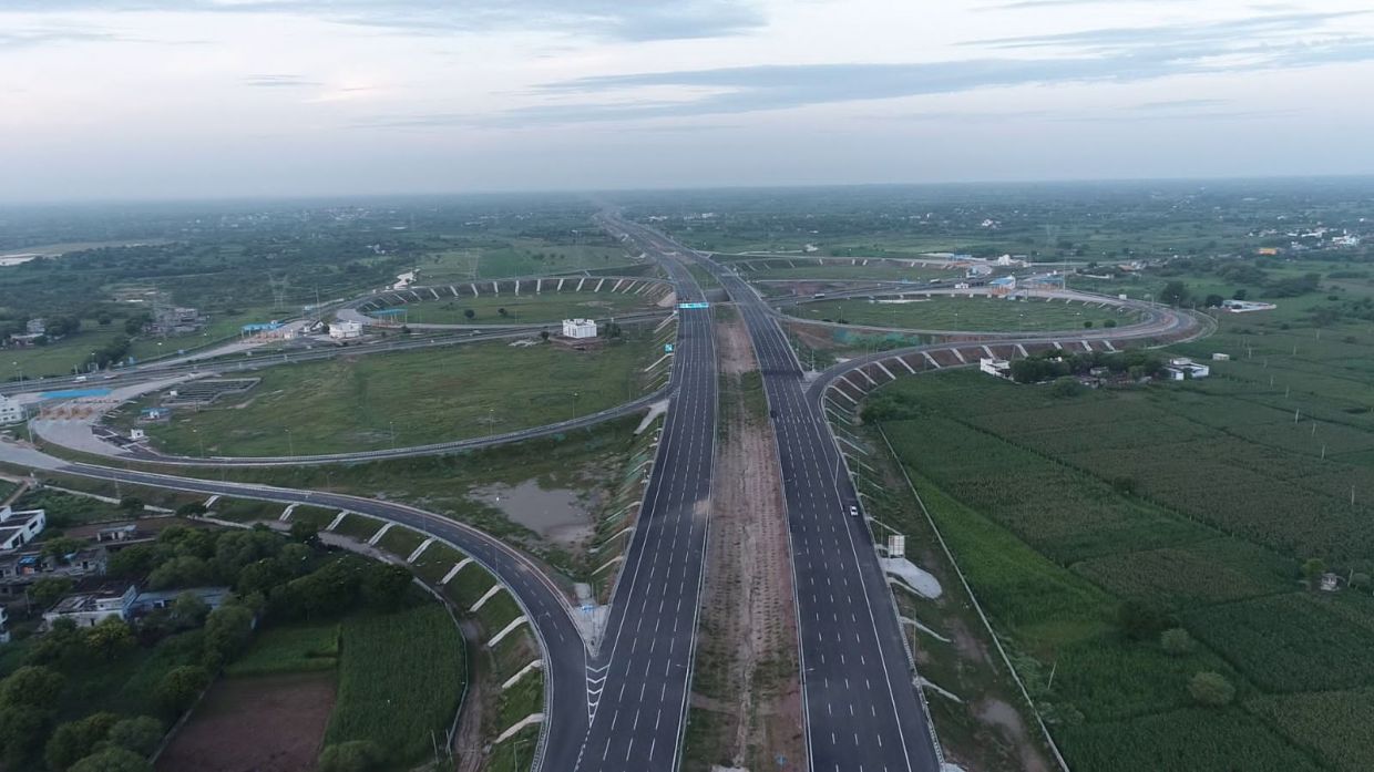 India opens first stage of Delhi-Mumbai expressway | The Star