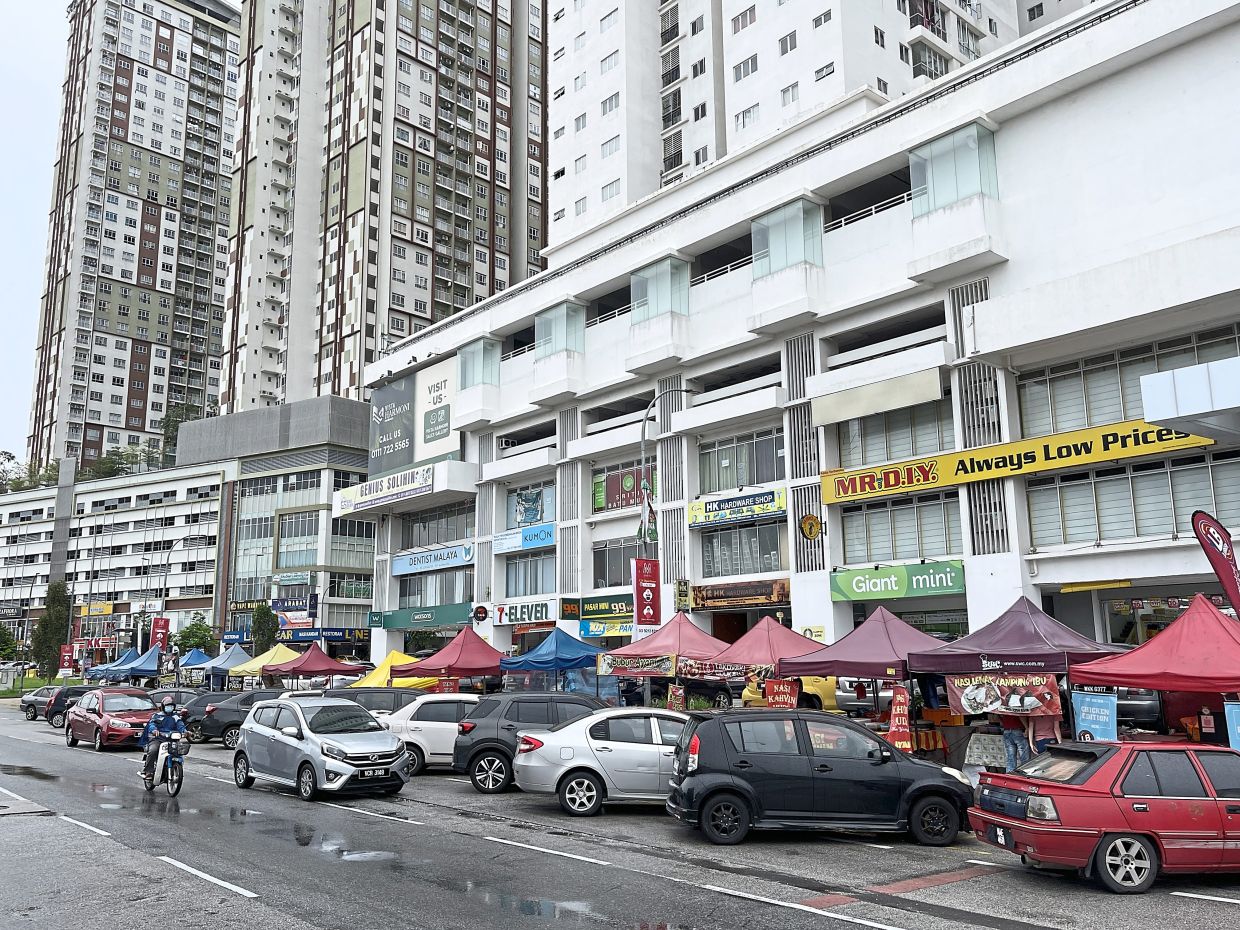 Roadside stalls cause congestion on Jalan Sentul Pasar | The Star