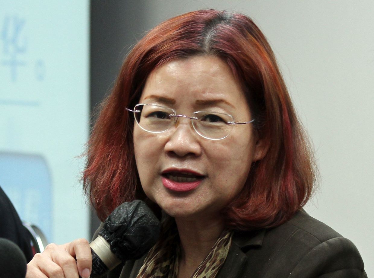 Constitutional amendment will solve dilemma of children born overseas ...