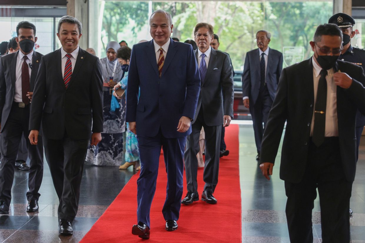 Sultan Nazrin presents UM Excellence Awards | The Star