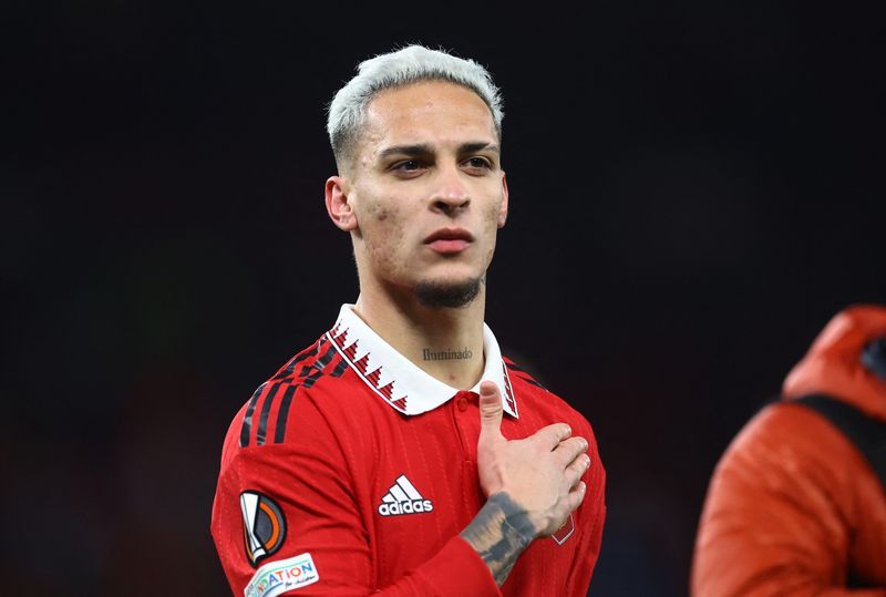 Football: Soccer-Antony strikes as Man United fight back to sink Barca ...